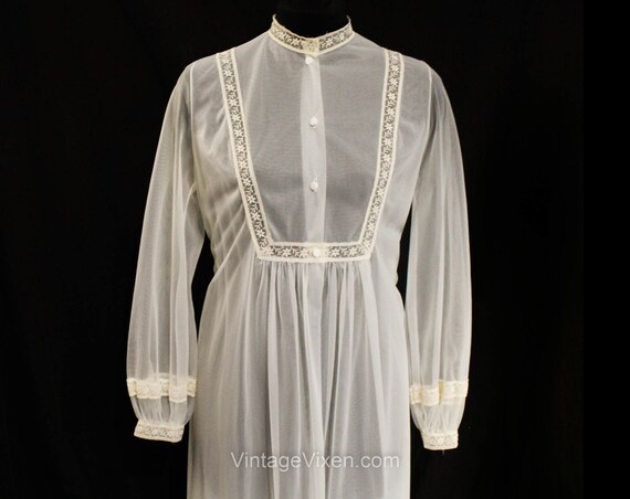 1960s Sheer Robe - Innocent White Small 60s Spring Pe… - Gem