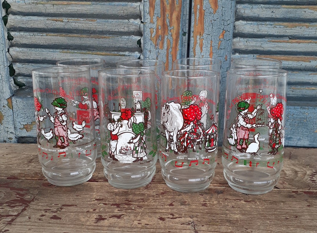 Vintage Holly Hobbie and Robbie Christmas Glasses Two Complete Sets ...