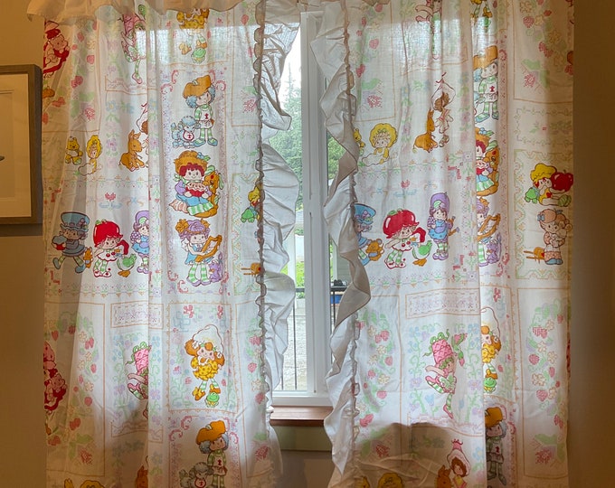 1980s Strawberry Shortcake Curtains ,pillowcase , Fitted Single Sheet ...