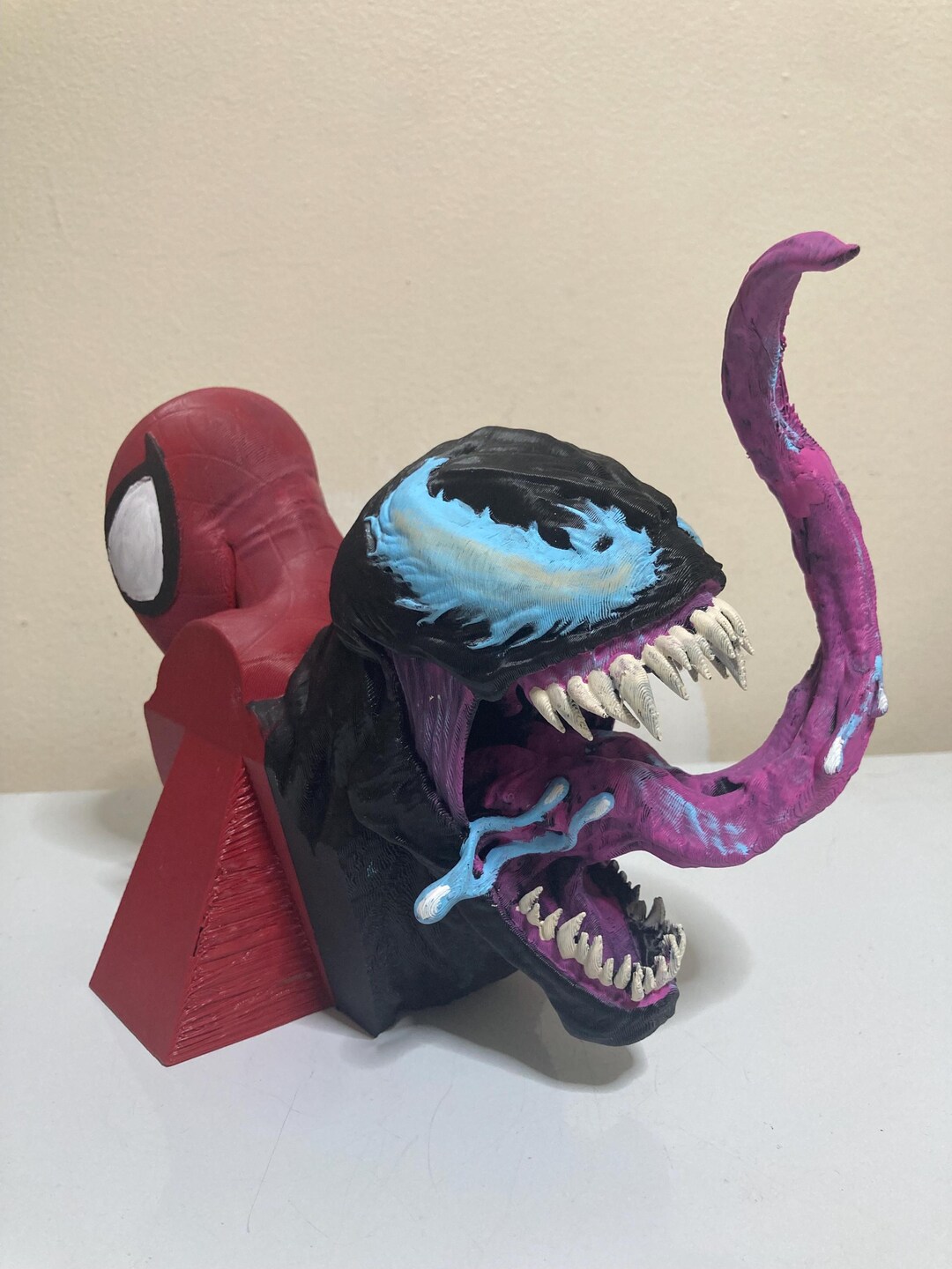 Marvel Hero Statues - Venom/spiderman & Deadpool - Etsy