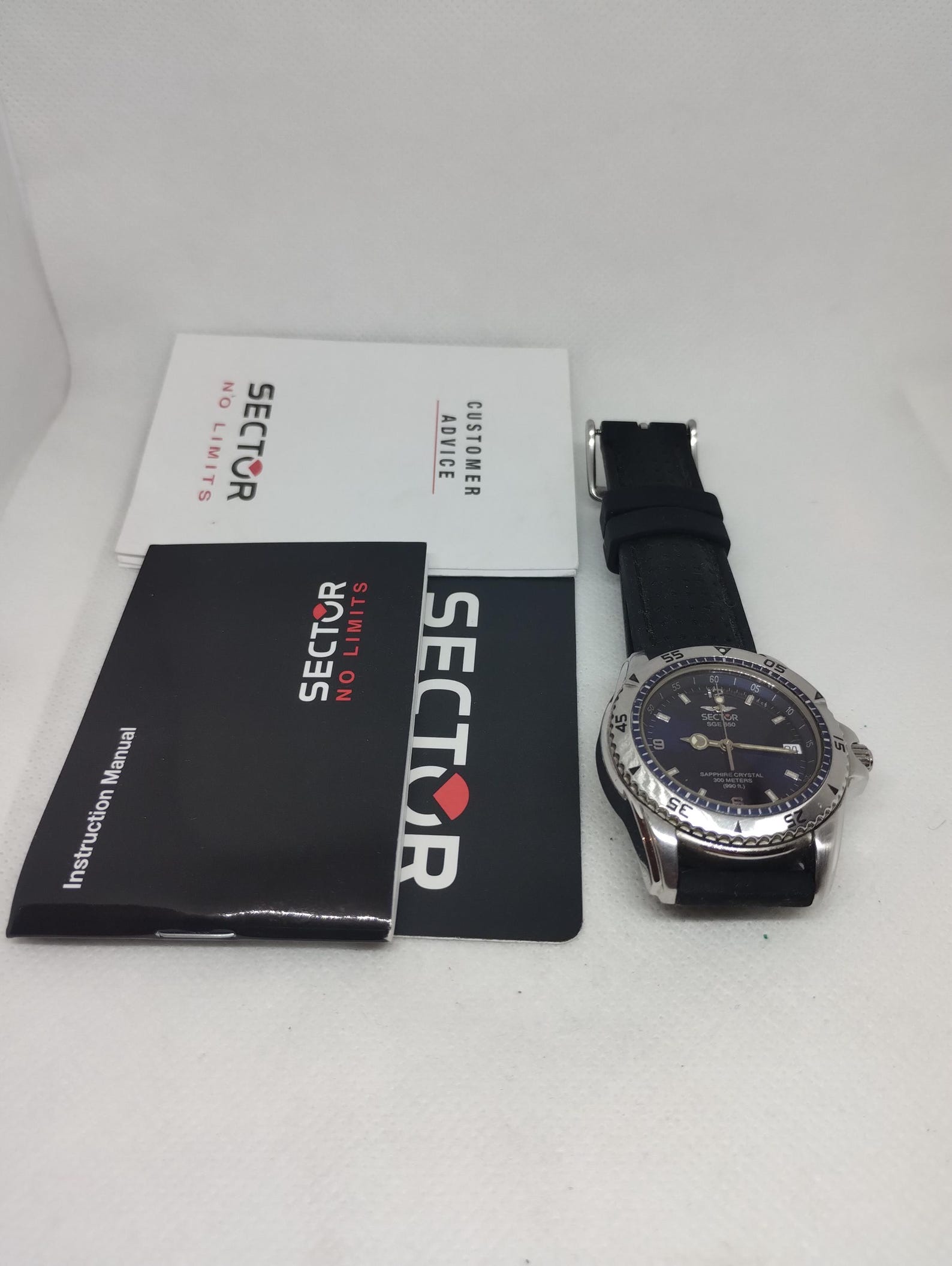 Vintage Men's Diver Watch Sector SGE 650 300 Meters Swiss Made 90's. - Etsy