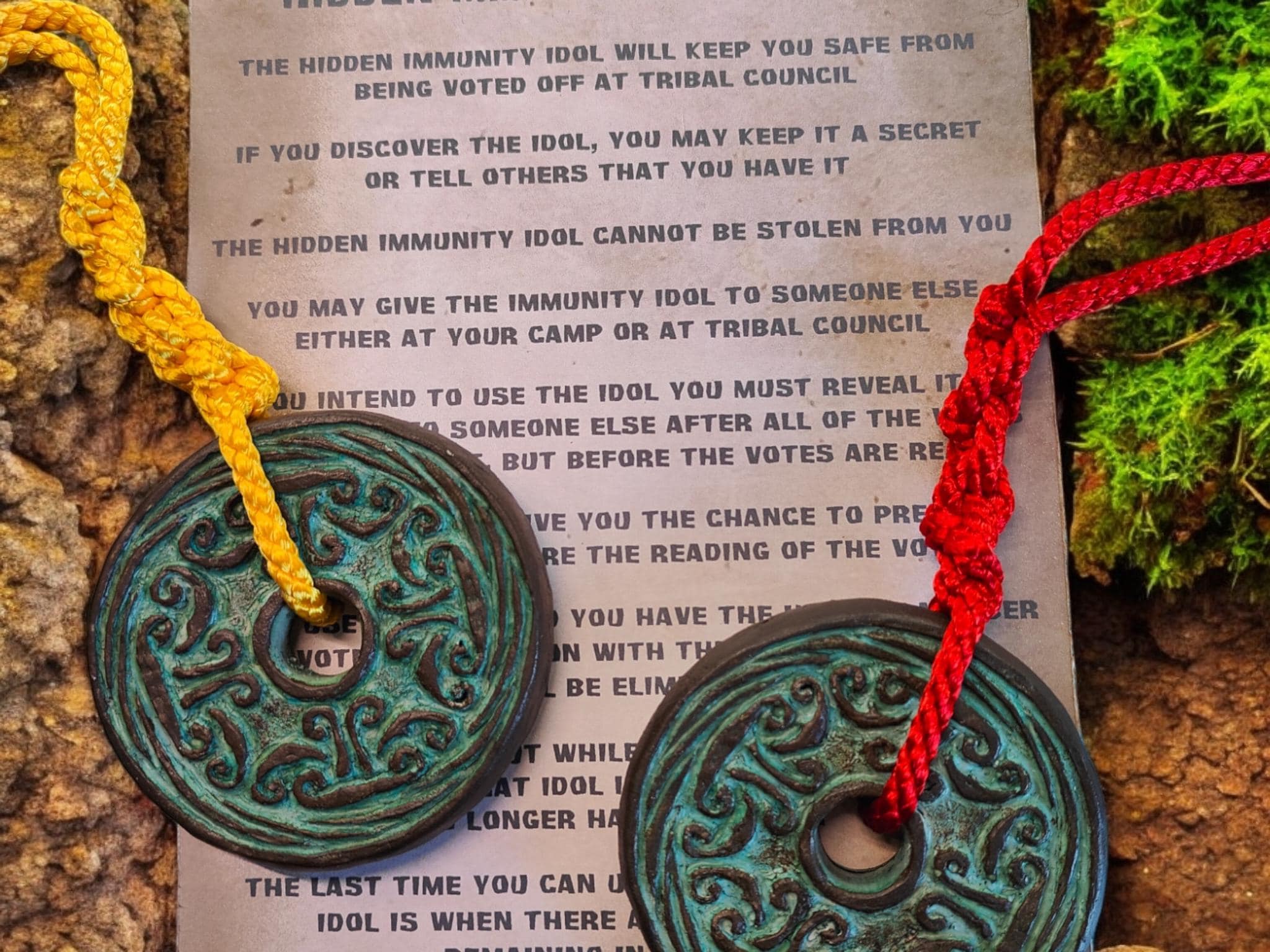 Survivor Hidden Immunity Idol Season 27 Blood Vs Water Prop Replica - Etsy