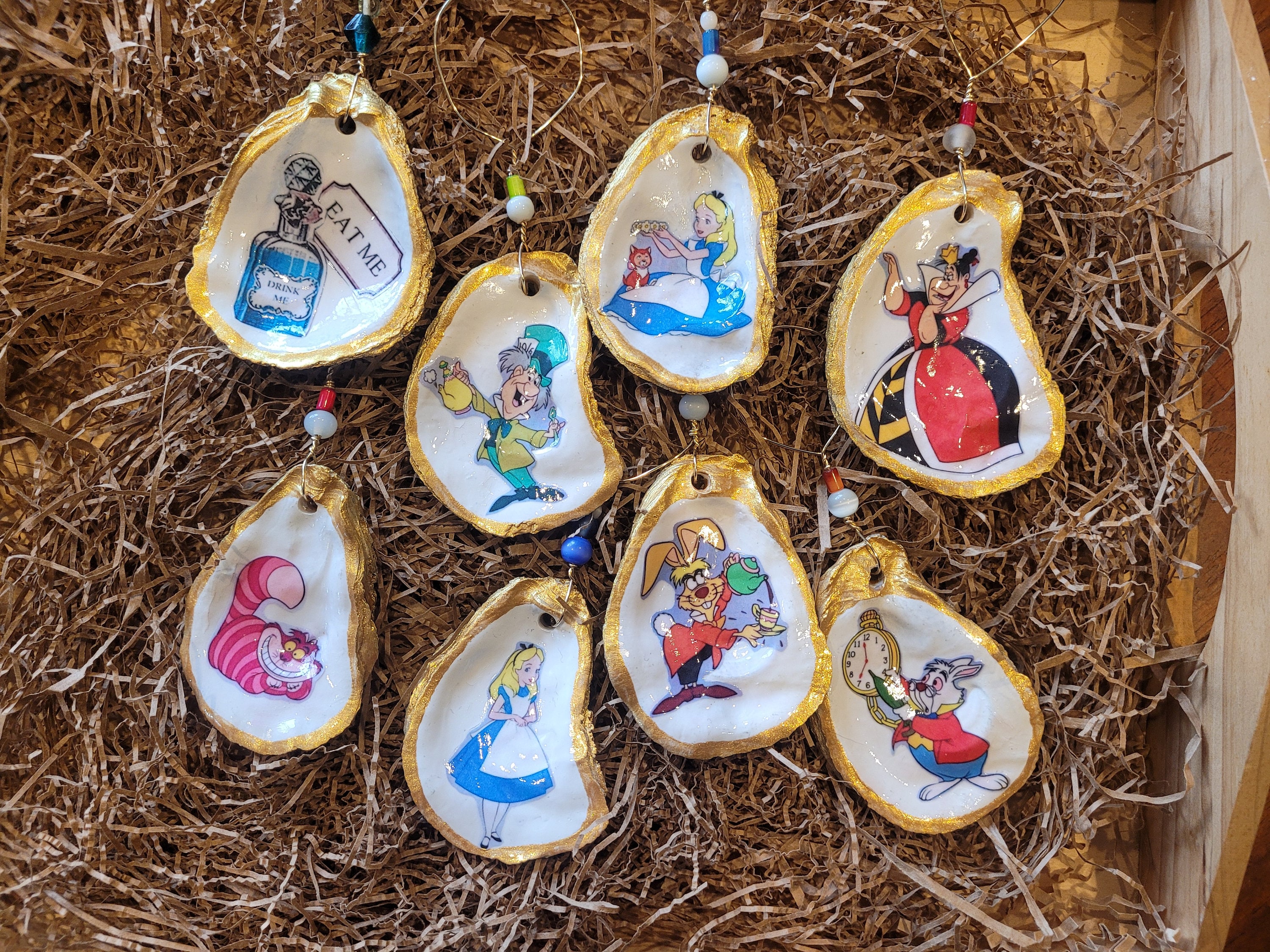 8 Alice in Wonderland Oyster Shell Ornaments - Etsy