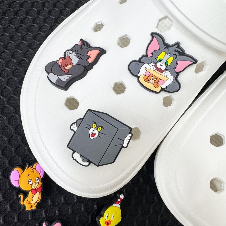 Tom & Jerry Crocs Charms - 3D Jibbitz Shoe Clips - Cartoon-themed Shoe ...