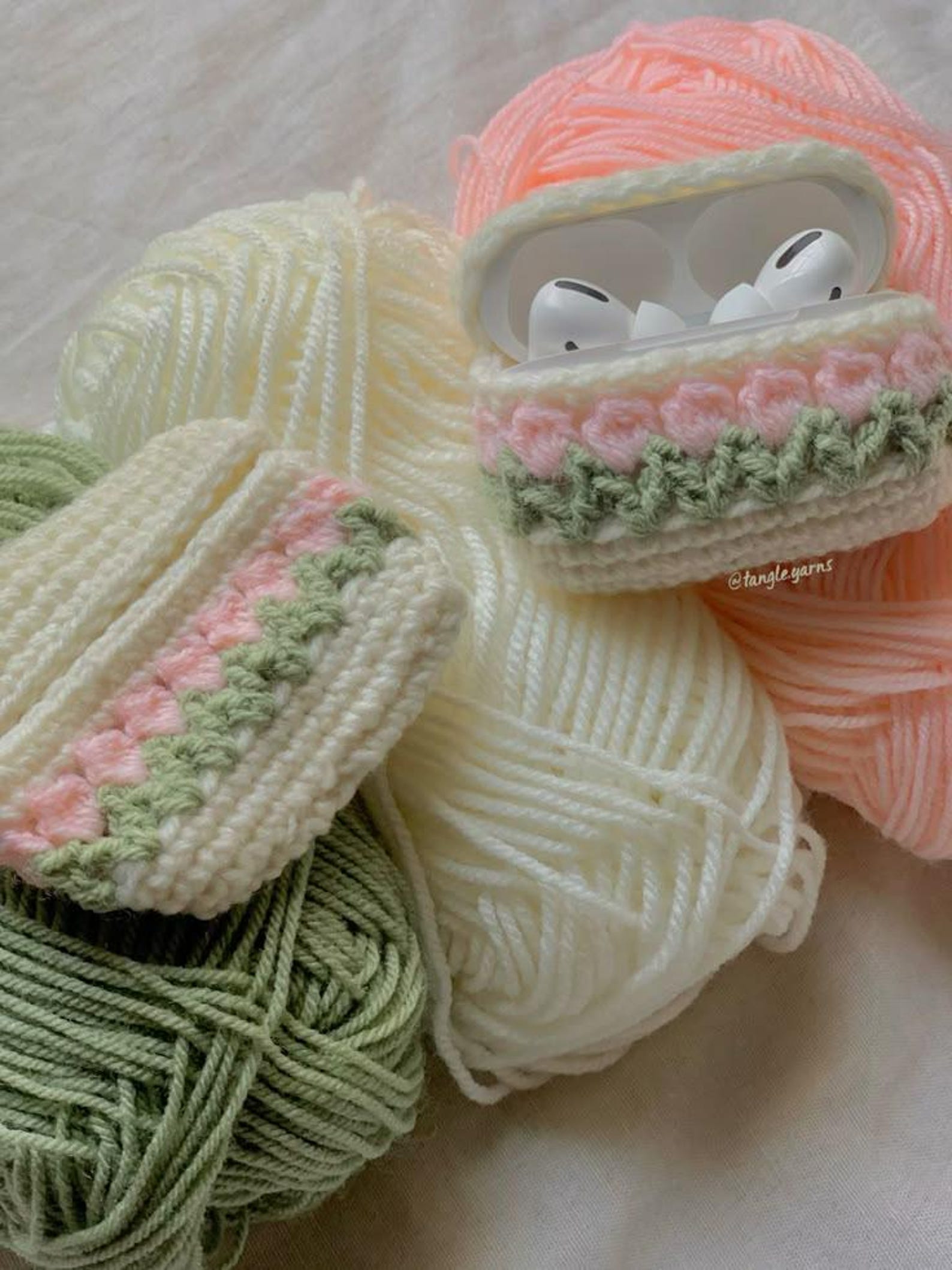 Tulip AirPod Pro Case Crochet Pattern - Amigurumi Pattern ONLY - Etsy