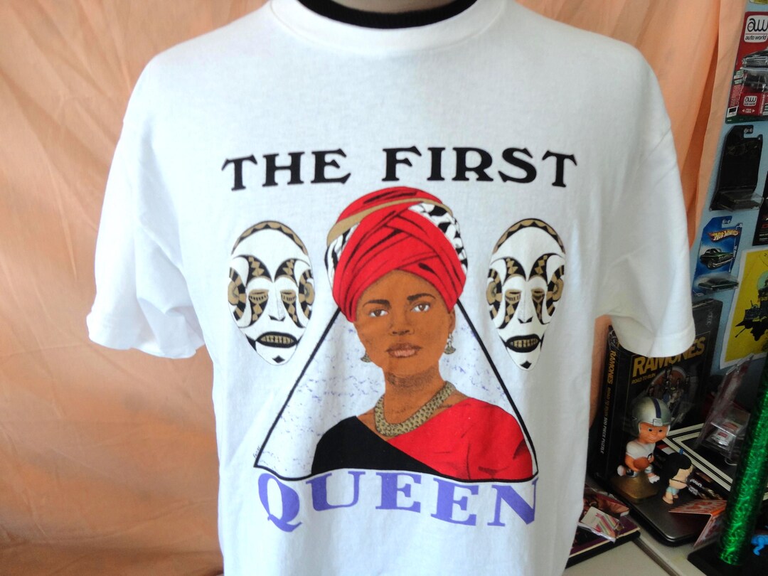 Vintage 90's the First Queen Rap Hip Hop Concert Tour Queen Latifah T ...