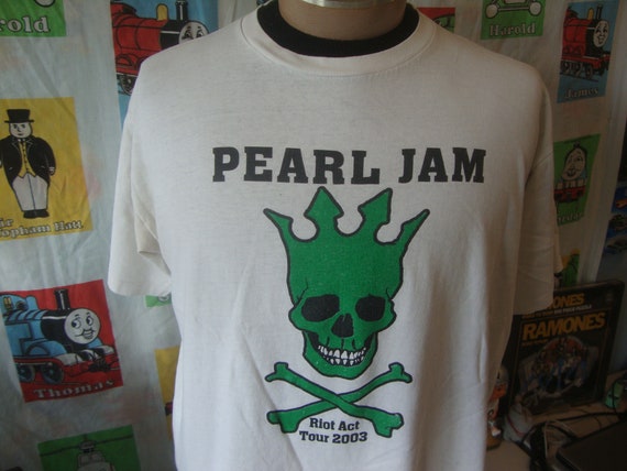 Pearl Jam Riot Act Skull
