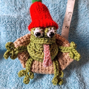 Amigurumi Frog in a Boggin', Comical Hand Made Crochet Frog in a Hat ...