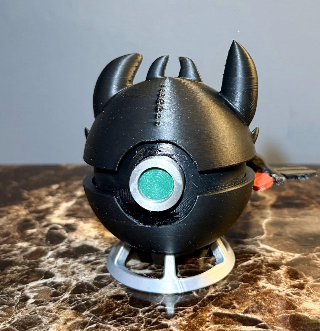 Night Fury (or Light Fury) Dragon Themed Pokeball - Etsy