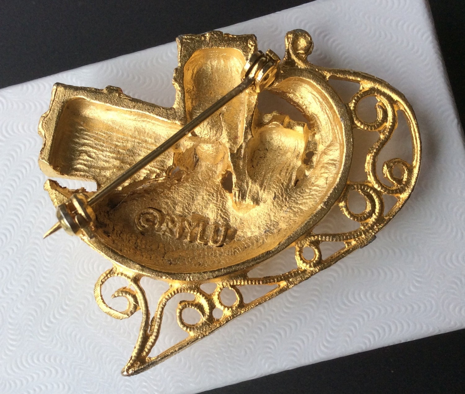 Festive Mylu Christmas Santa's Sleigh Brooch - Etsy