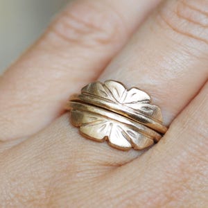 Petal Crown Ring, 14k Gold Flower Crown Ring, Large Flower Bloom Ring ...