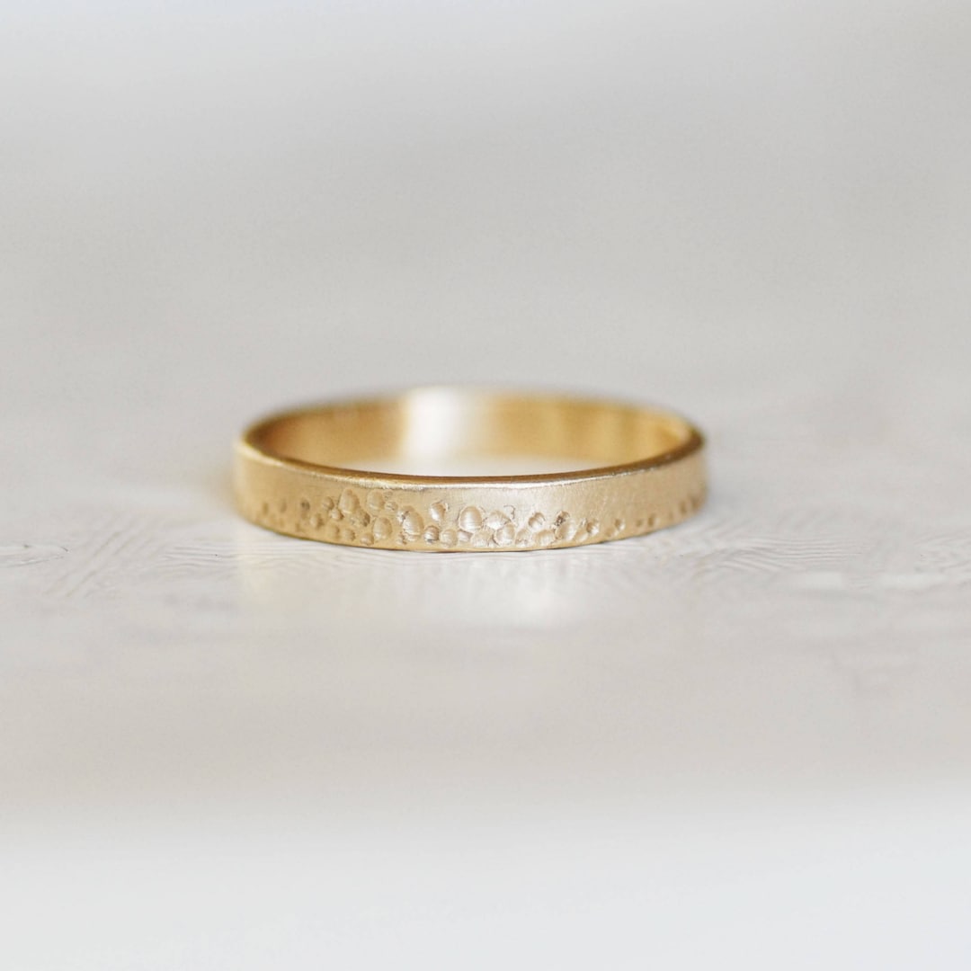 14k Gold Shoreline Wedding Band, Modern Minimalist Recycled Gold Ring ...