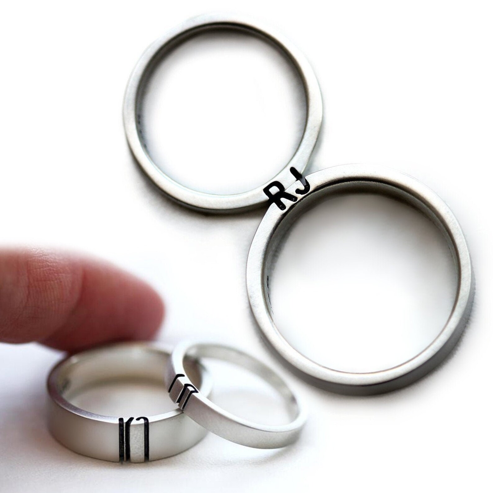 Initial Couple Rings His and Her Set of Two Rings 2 Unique - Etsy