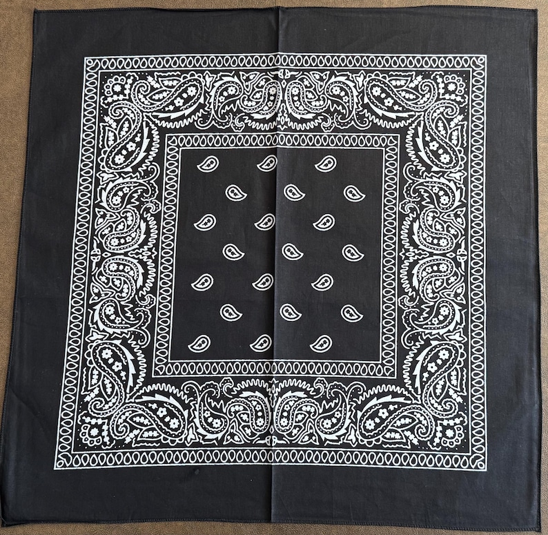 BLACK and WHITE Extra Large Bandanas - Men & Women Traditional Paisley ...