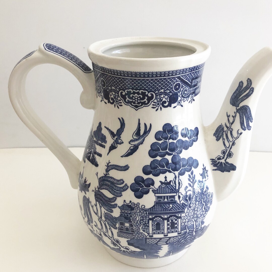 Lovely Blue Willow Teapot - Etsy