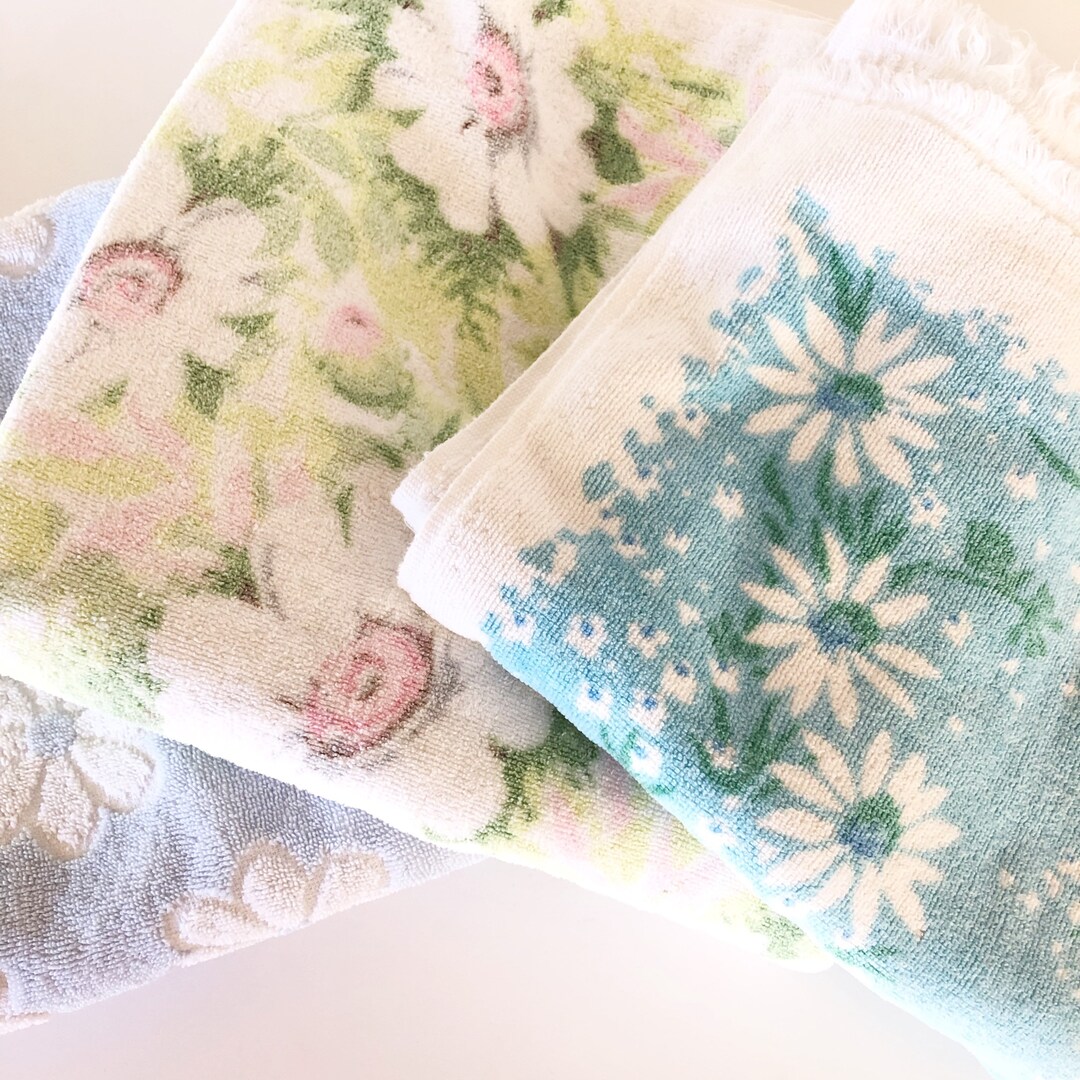 Vintage Daisy Bath Towels - Etsy