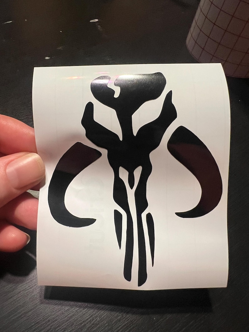 Mandalorian Mythosaur Skull Decal – Star Wars, Waterproof Vinyl Sticker ...