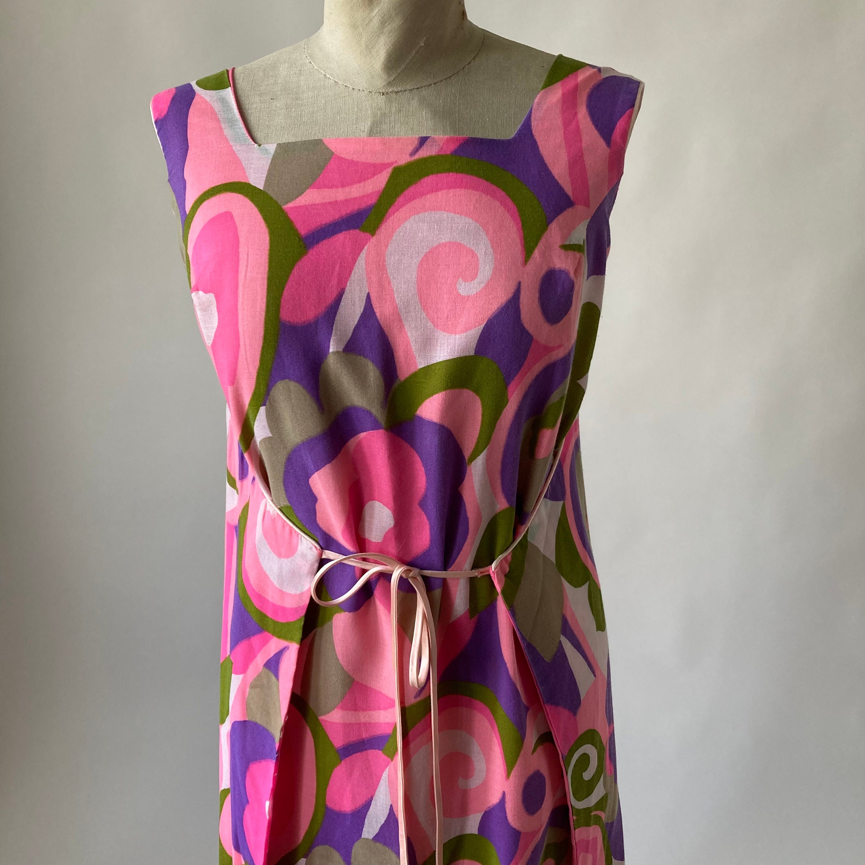 1960s/70s Flower Power Psychedelic Pink Purple Muumuu Wrap - Etsy