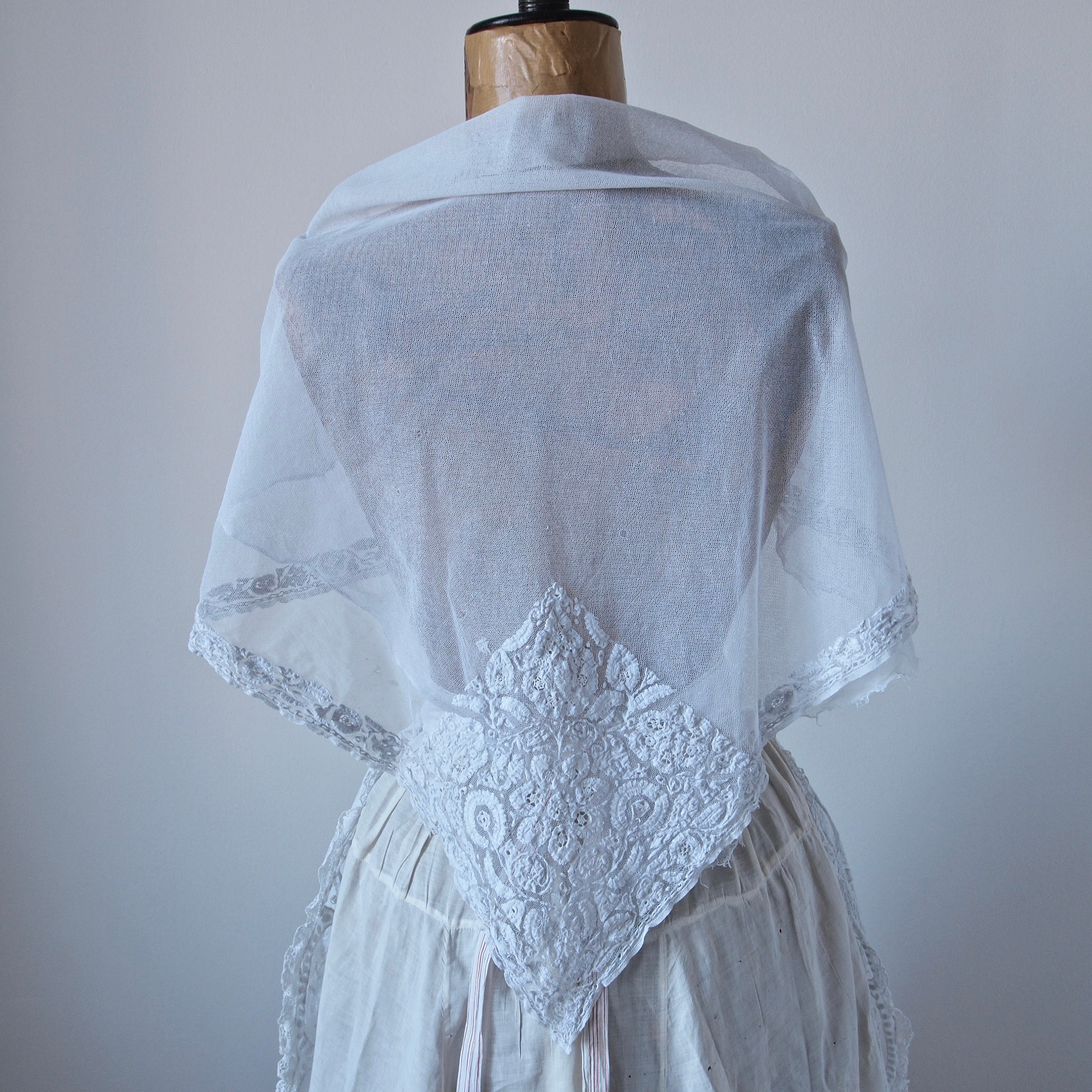 Antique Czech Hand Made Lace Shawl Headscarf Large Netting Needle Lace ...