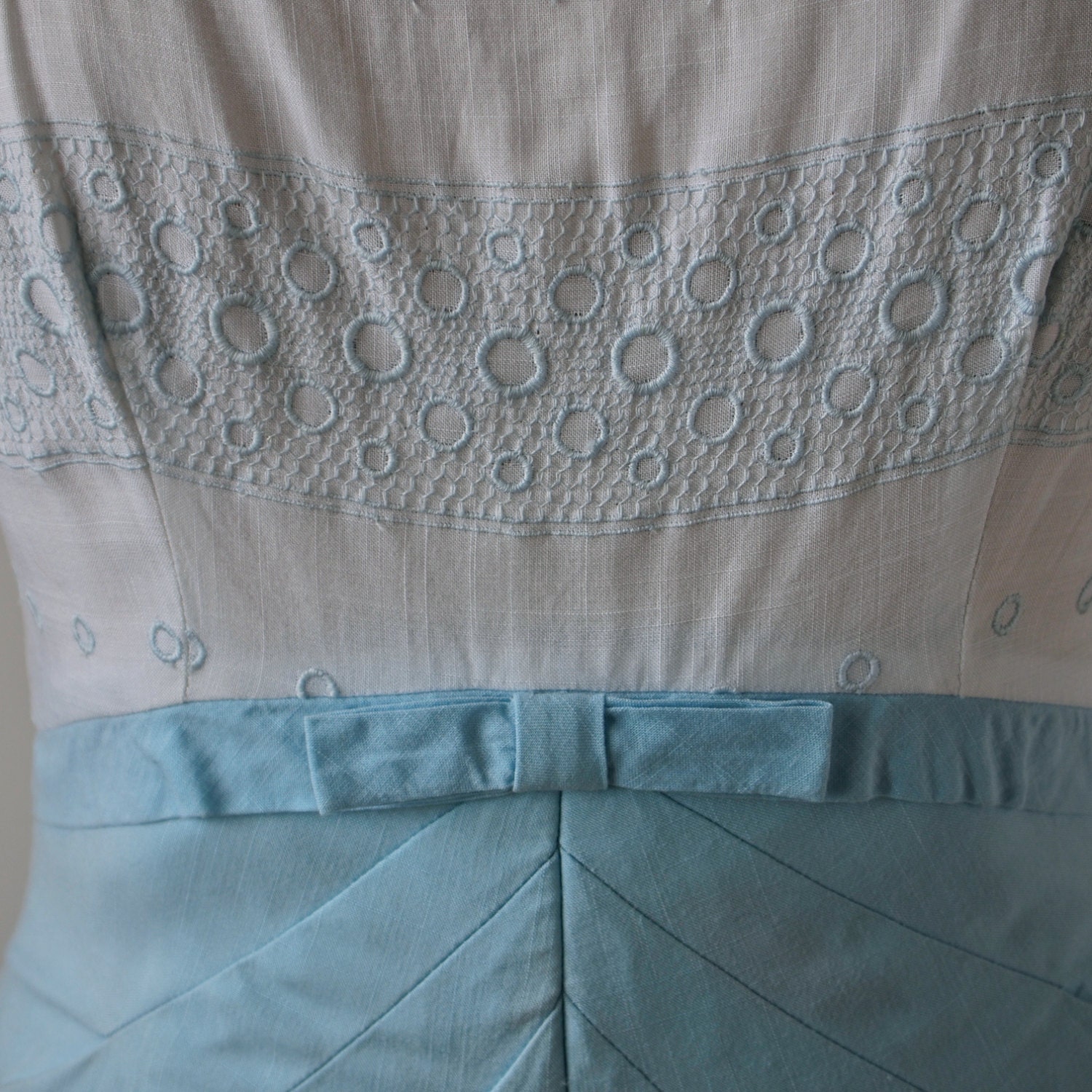 50's/60's Blue and White Wiggle Dress Richard Frontman Embroidered ...