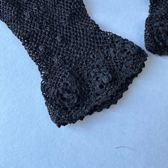 1950’s Black Crochet Gloves Fishnet Flowers Gothic St… - Gem