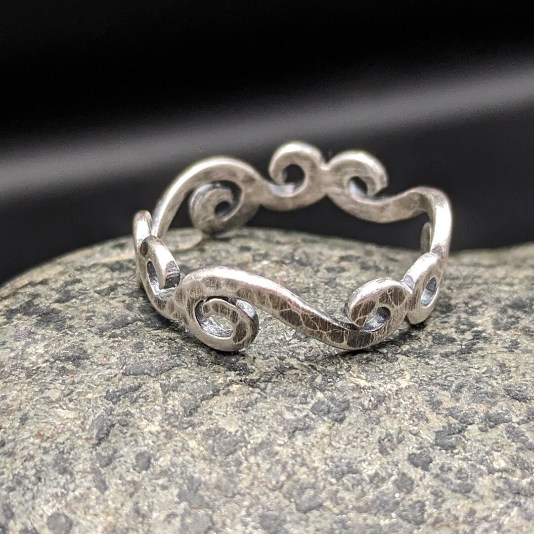 Dainty Hammered Sterling Silver Vine Ring - Oxidized 925 Silver ...