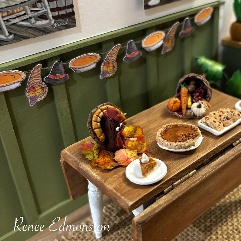 Miniature Thanksgiving Pilgrim Hat, Pumpkin Pie and Cornucopia Banner ...