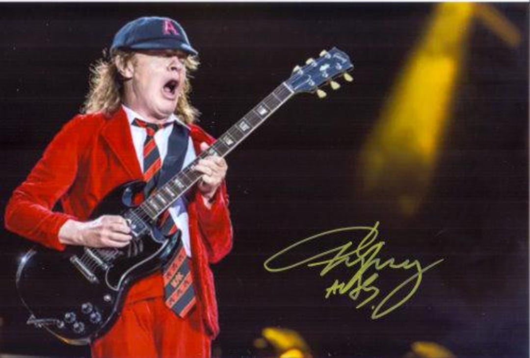AUTOGRAPH ANGUS YOUNG - Etsy