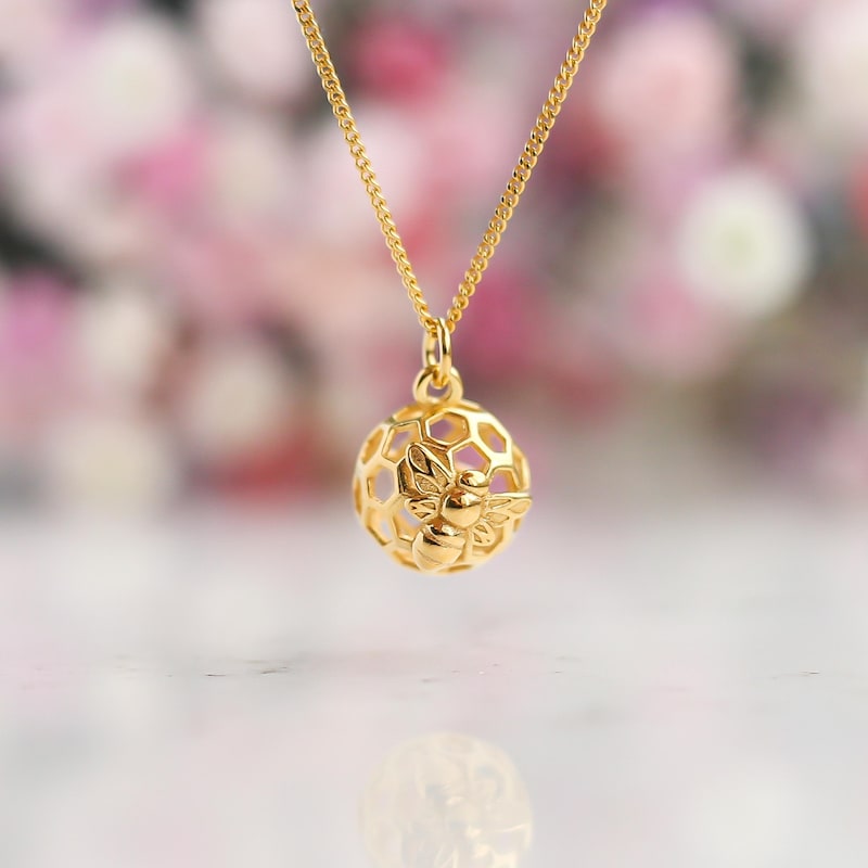 Bee Pendant 3d - Etsy UK