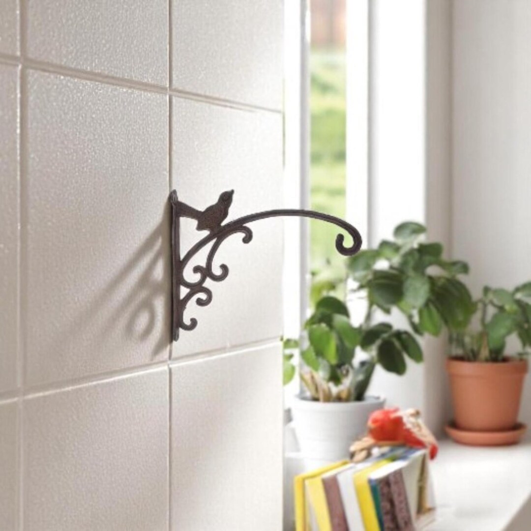 Brown Curved Bird Metal Wall Hook Wall Mounted Hooks Solid Decorative ...