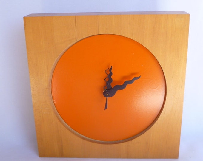 ORANGE MANTLE CLOCK/ Repurposed Mod Clock - Etsy