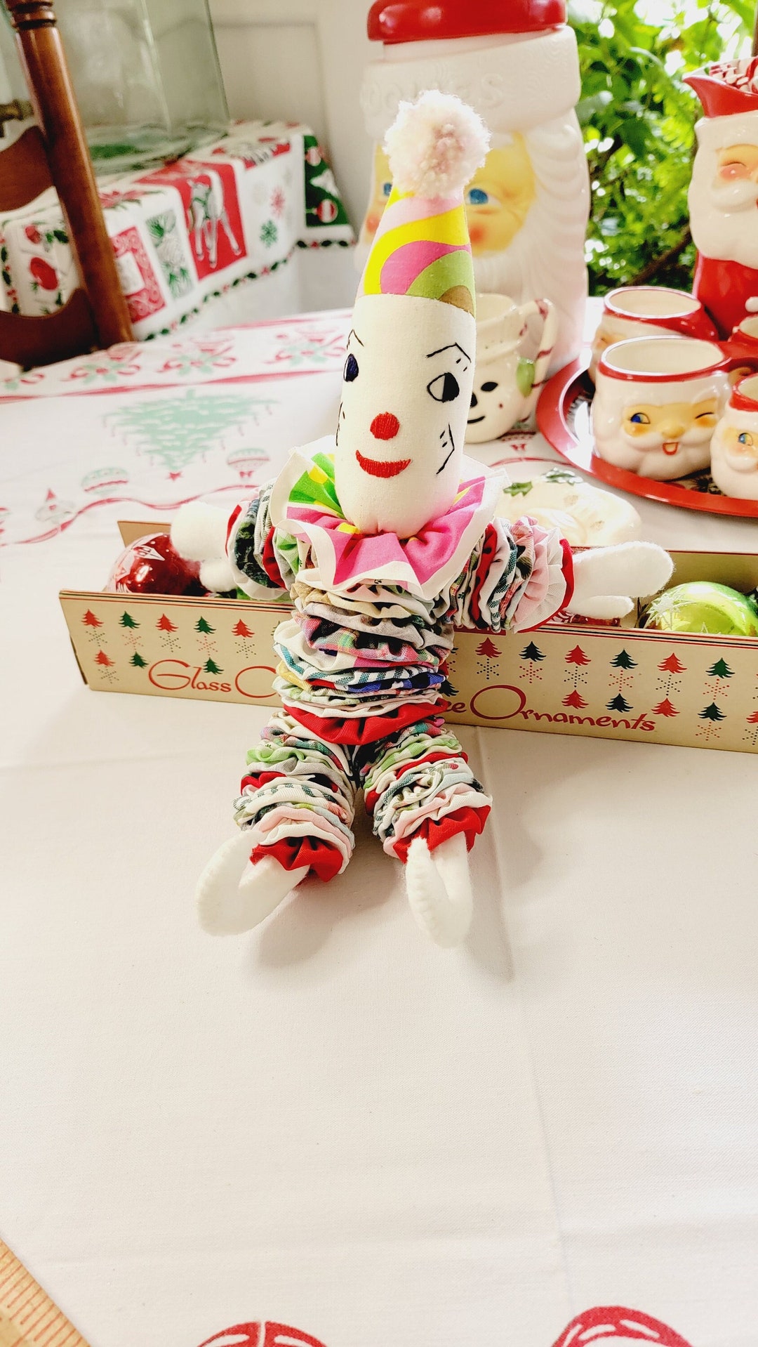 Vintage 1950s Moon Clown Handmade Yoyo Quilt Clown Pointy Hat Ruffled ...