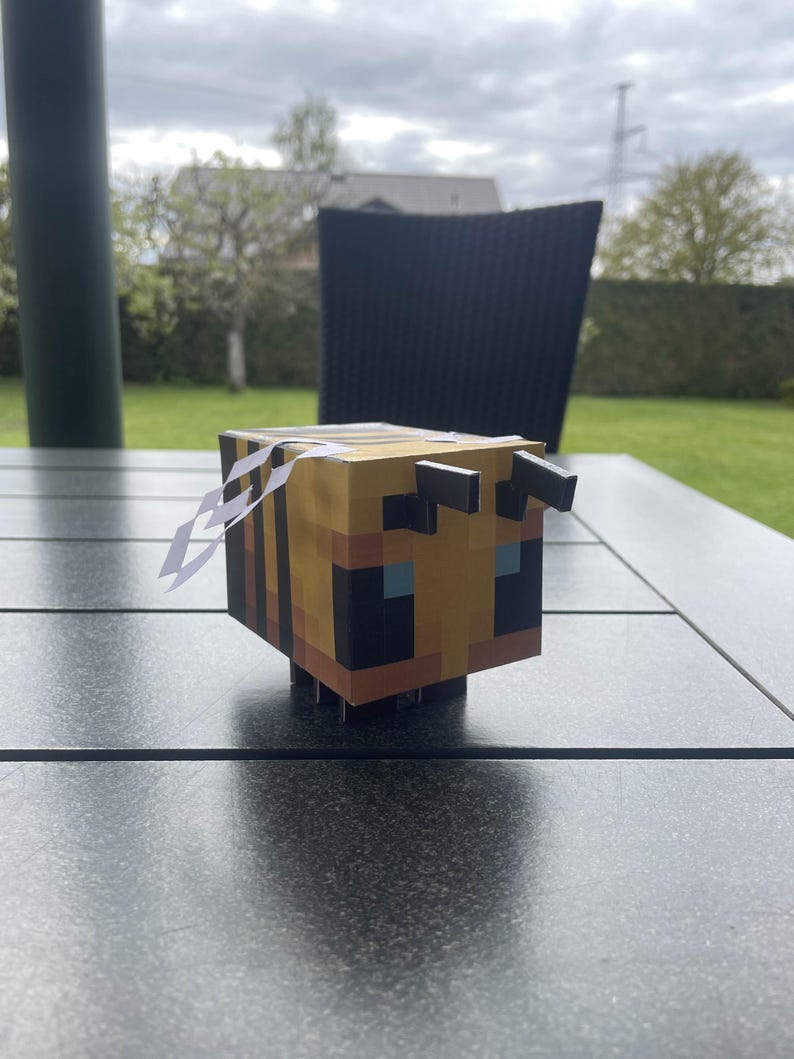 Minecraft Bee Papercraft Template | A3 Printable 3D Paper Model | DIY ...