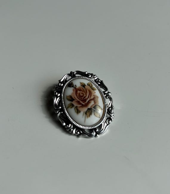 Vintage German Brooch with Porcelain Insert – Silver-… - Gem