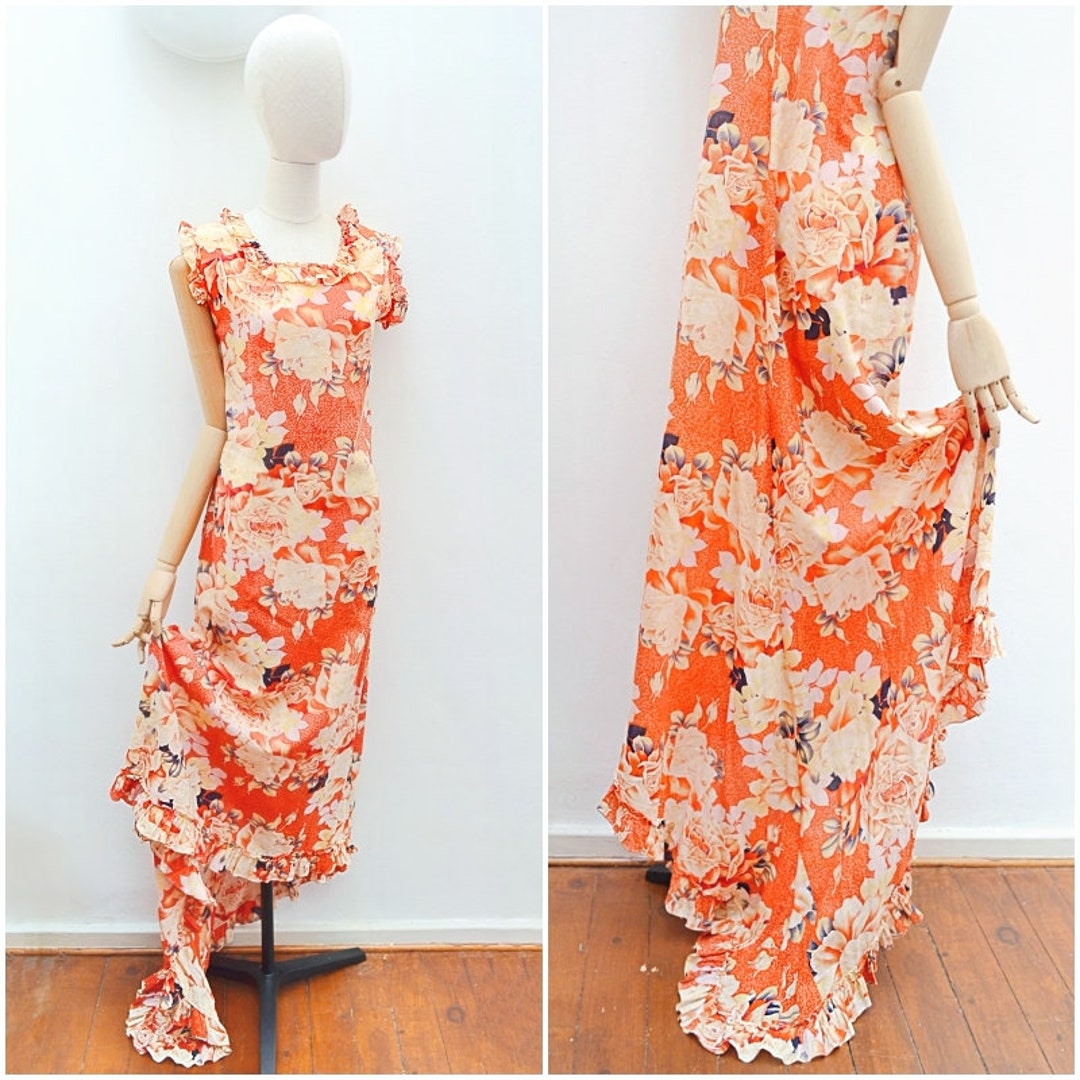 1940s Graphic Rose Print Holoku, Holomuu Style Hawaiian Wedding Dress ...