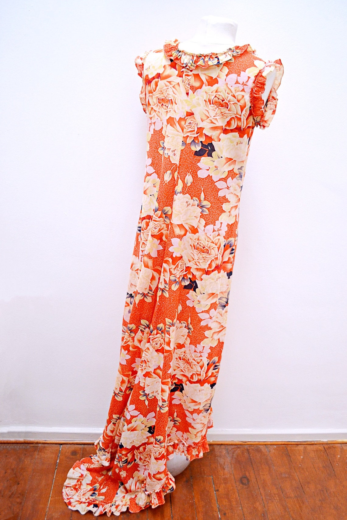 1940s Red Cotton Graphic Rose Print Holoku Holomuu Style - Etsy