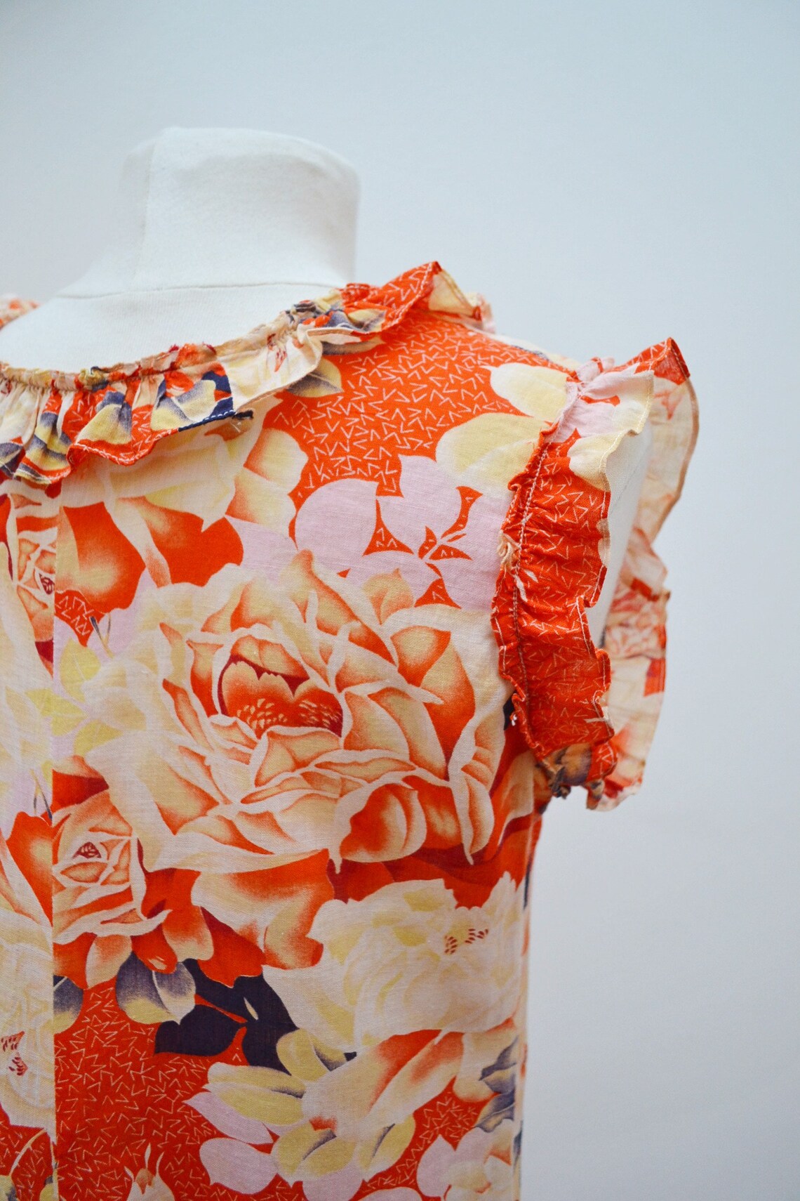 1940s Red Cotton Graphic Rose Print Holoku Holomuu Style - Etsy