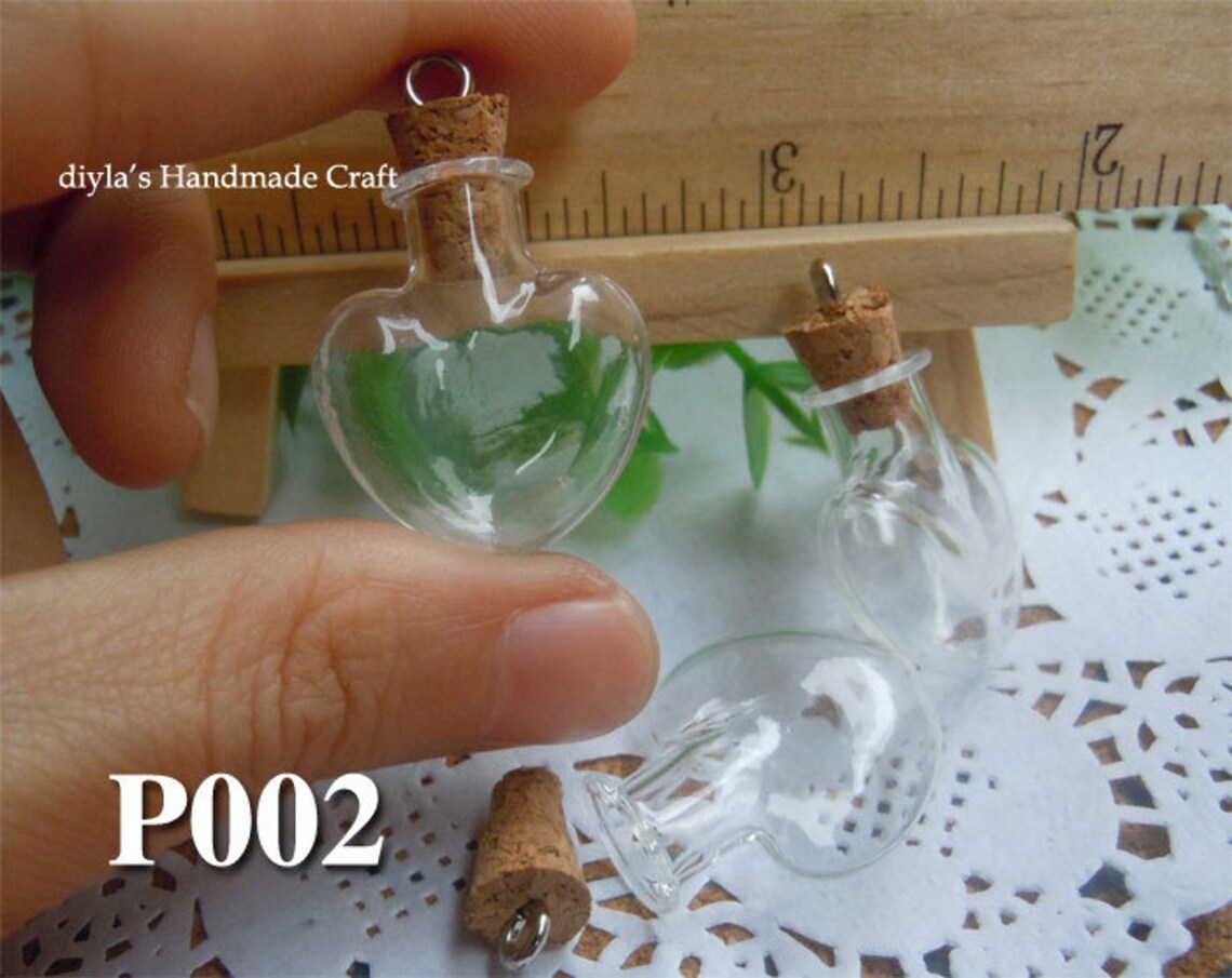 4pcs A Set 22x28mm Mini Heart-shaped Glass Bottles Pendants/ Have a Eye ...