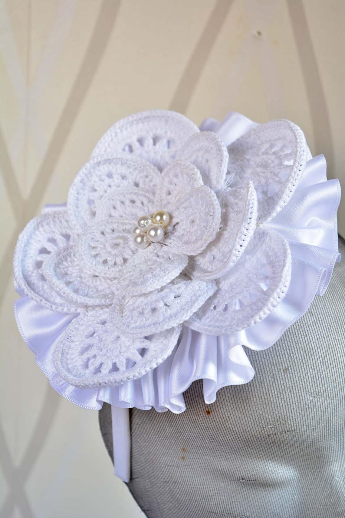 Crochet Wedding Fascinator, Boho Flower Mini Hat, Bridal Headpiece - Etsy