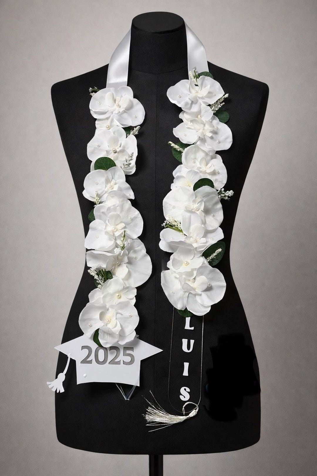 Custom Floral Graduation Stole: White Flowers & Pearl Accents - Etsy