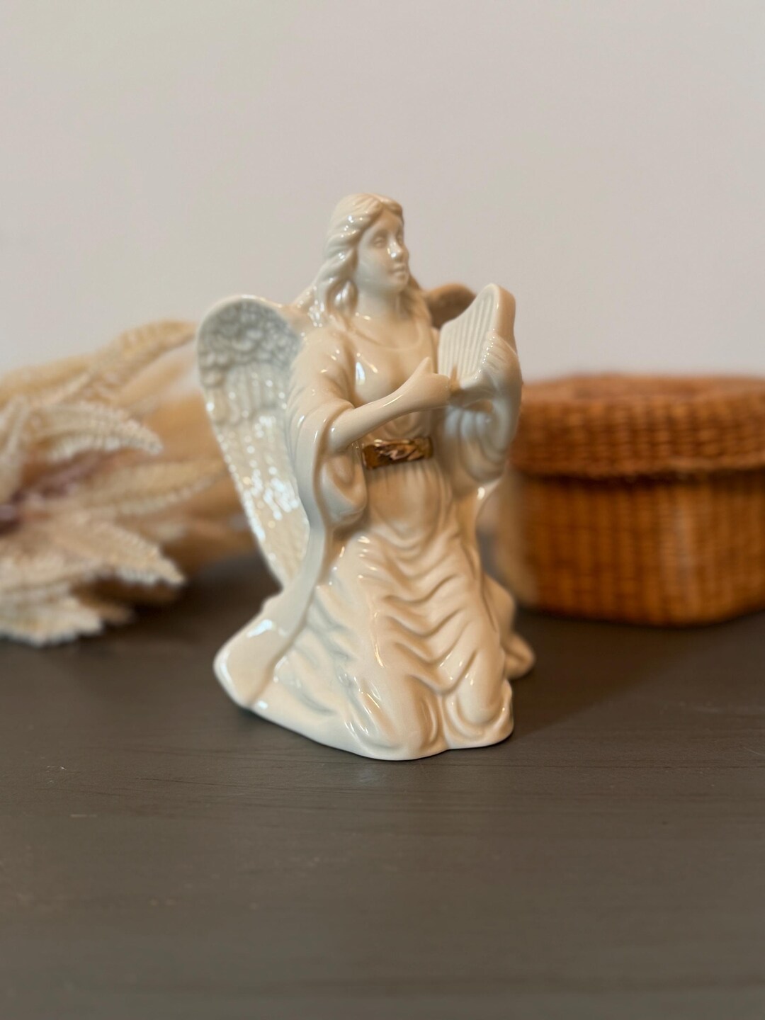 Lenox Kneeling Angel Figurine | Porcelain Angel With Harp | Gold Accent ...