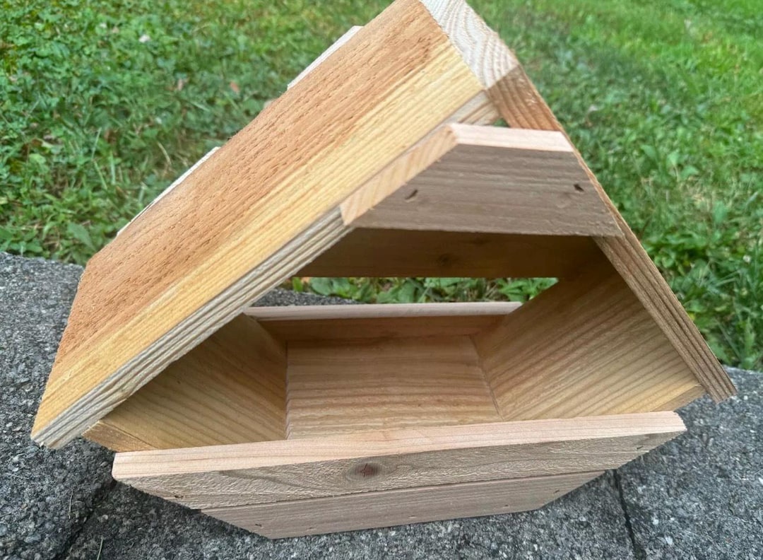 Handmade Bird Nesting Box – Outdoor Cedar Wooden Nest Box for Backyard ...