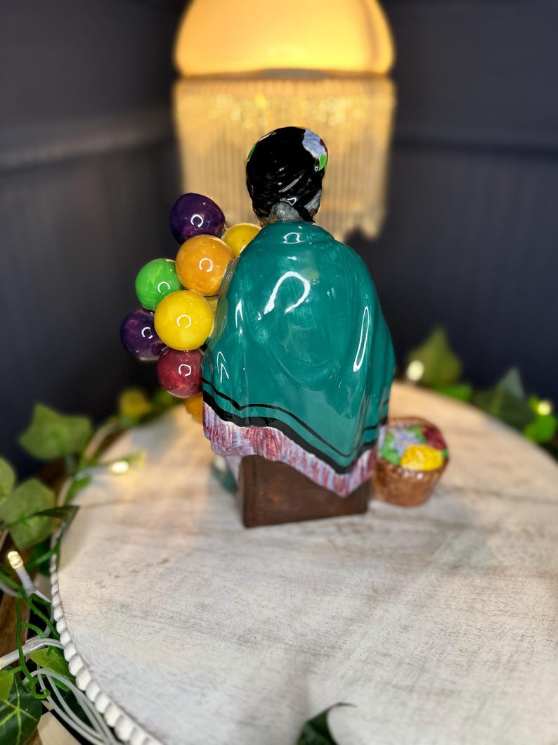 Vintage Royal Doulton Figurine: the Old Balloon Seller HN1315, Hand ...