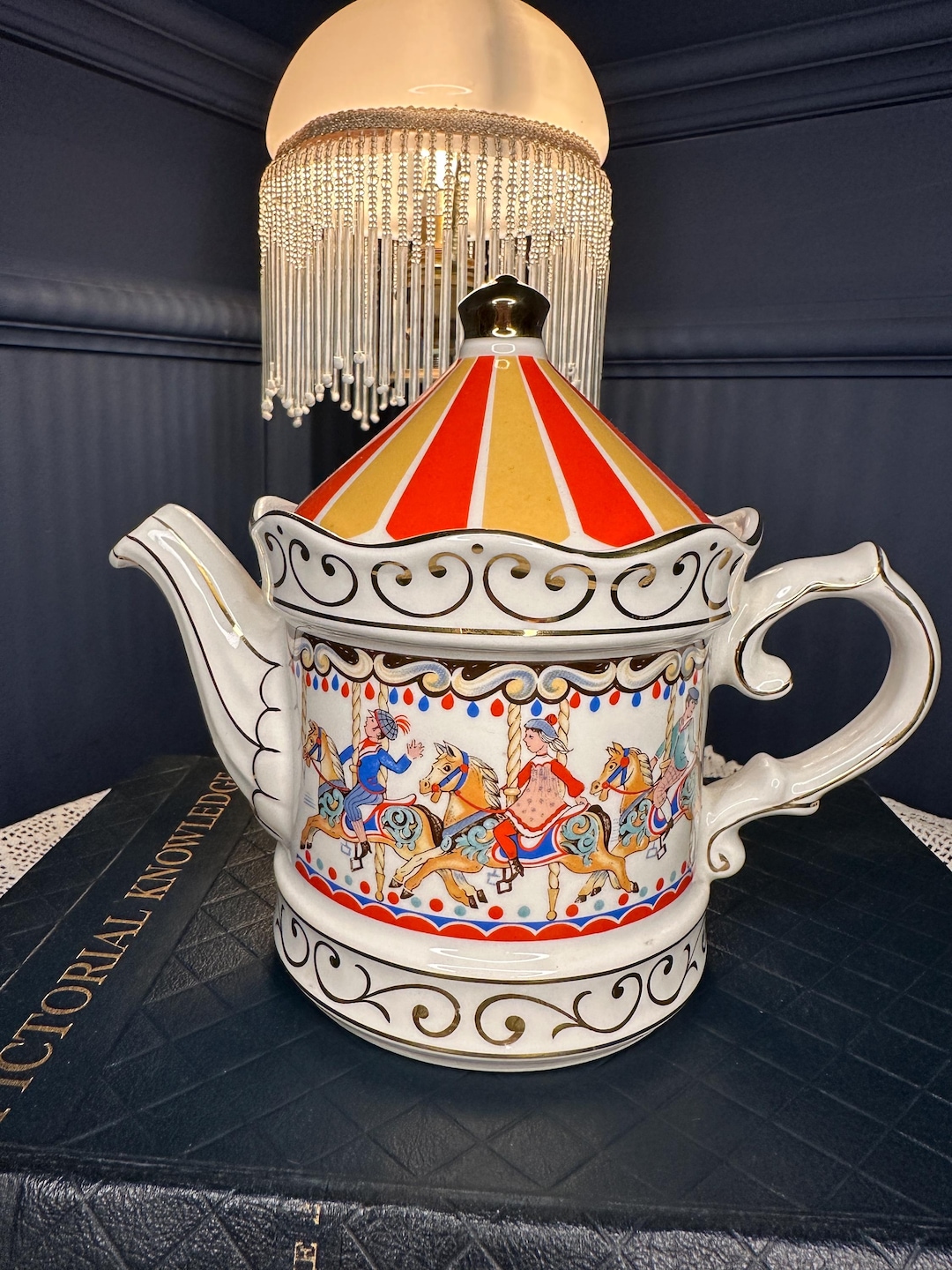 Sadler Carousel Teapot Vintage | Edwardian Entertainments Teapot ...