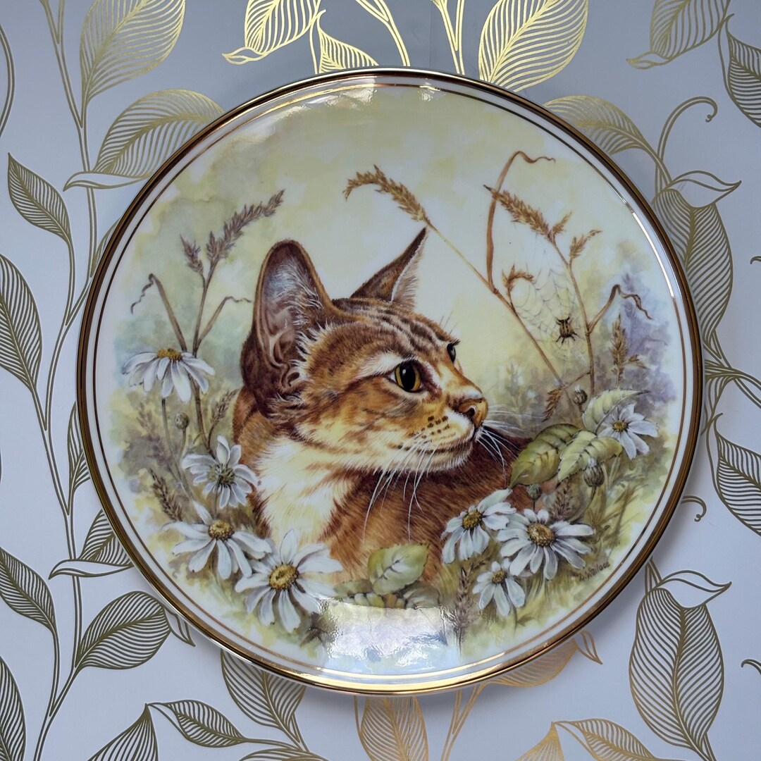Kitty Cat Plate Orange Tabby Painted Wall Hanging Shelf Mantel Cabinet ...