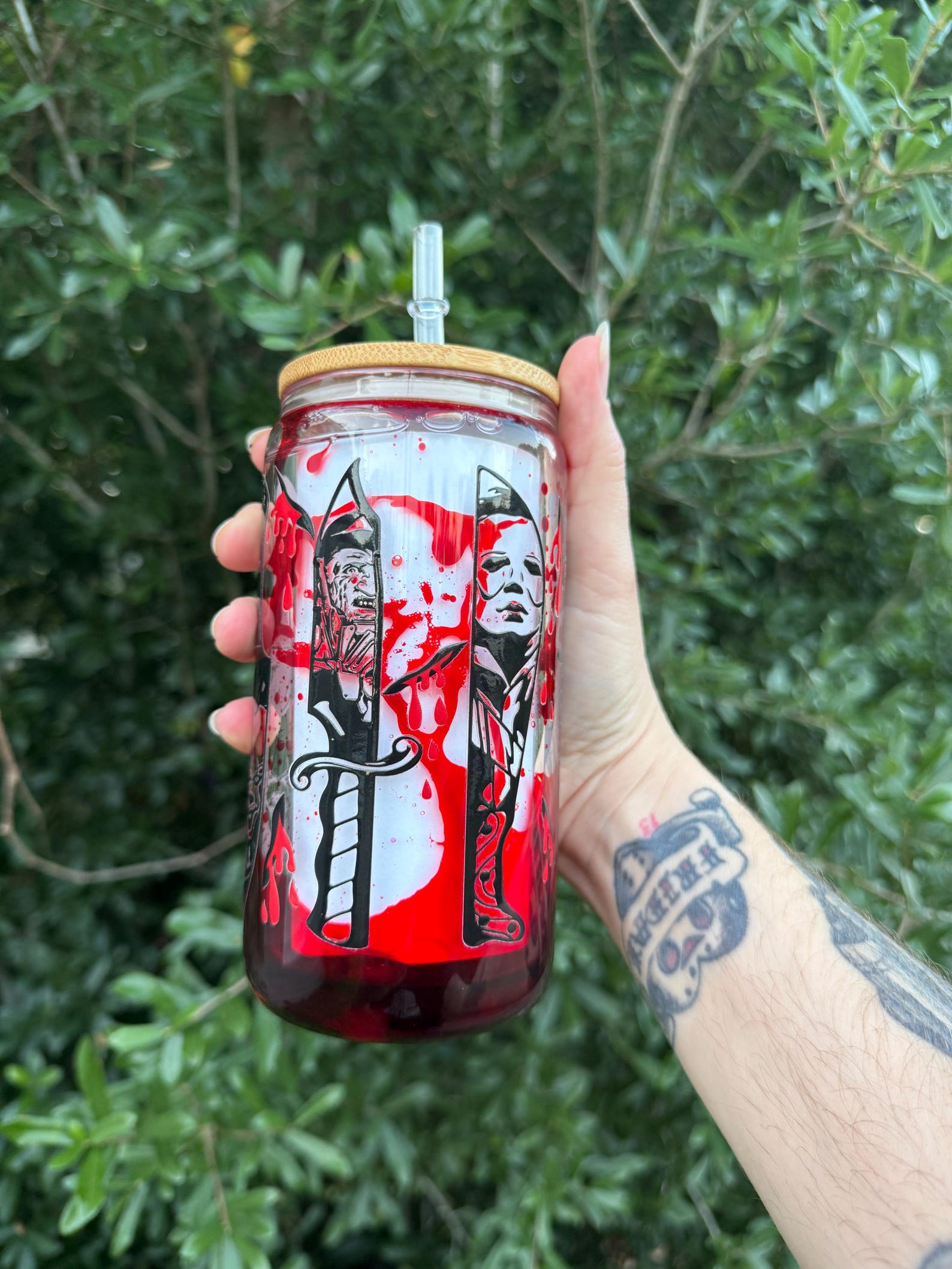 Snowglobe Blood Drip Glass Tumbler – 16oz Horror Slasher-inspired Knife Design Libbey Glass Can ...