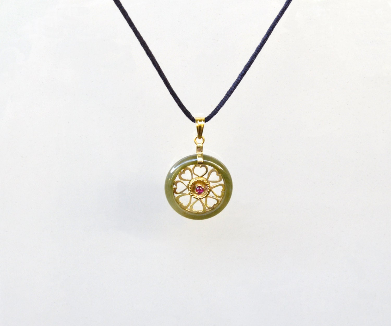 Retro Chinese Export JADEITE Pi Disc With RUBY Center Heart Surround ...