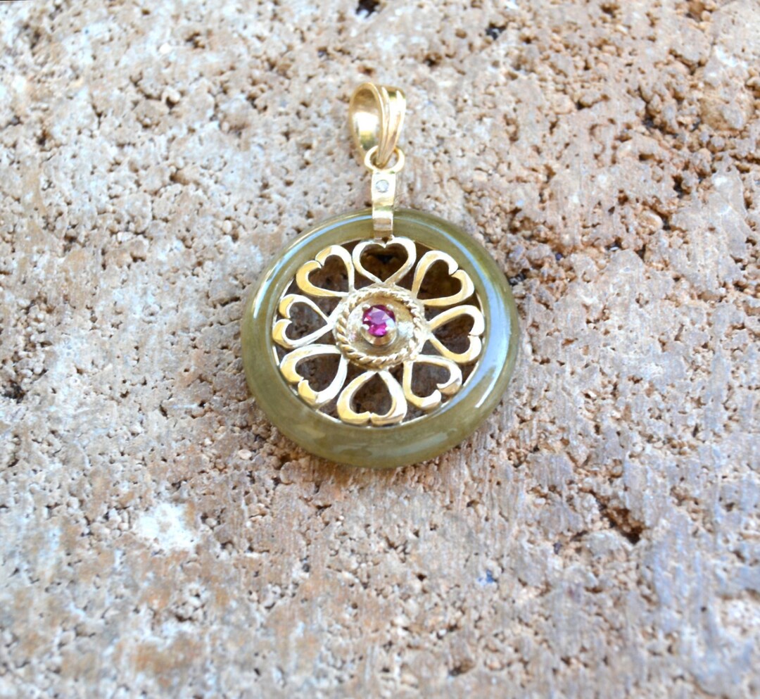 Retro Chinese Export JADEITE Pi Disc With RUBY Center Heart Surround ...