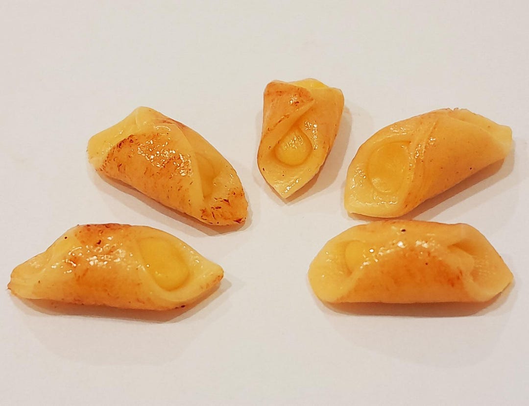 50 Miniature Dollhouse Pastries: Handmade Clay Food, Tiny Tart Cakes ...