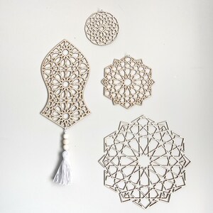 Decorative Wooden Sandala Geometric Islamic Design ~ Shape of Prophet ...